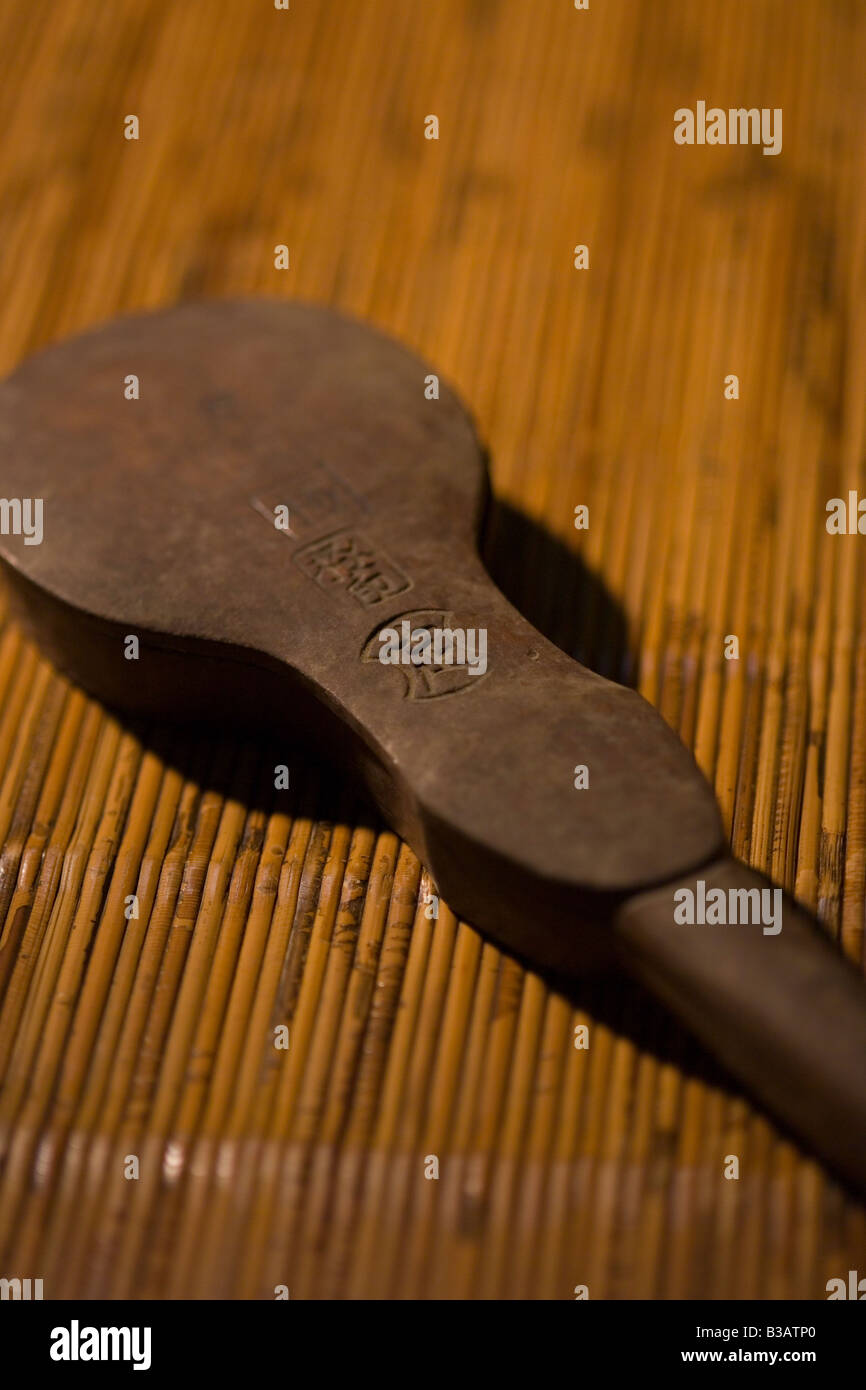 Antique weight scale carry case Stock Photo - Alamy
