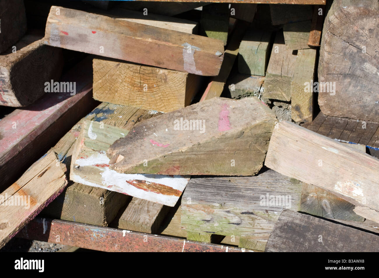 Timber shoring hi-res stock photography and images - Alamy