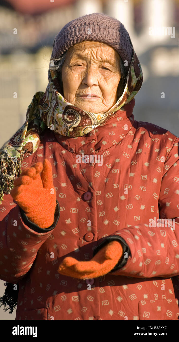 Woman elderly old lady east hi-res stock photography and images - Alamy