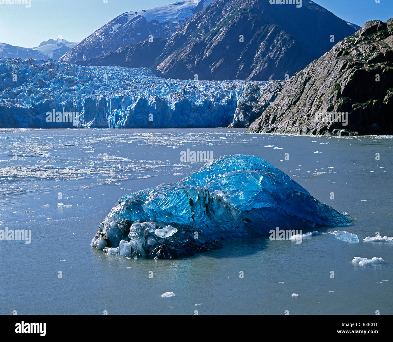 Tracy lake hi-res stock photography and images - Alamy
