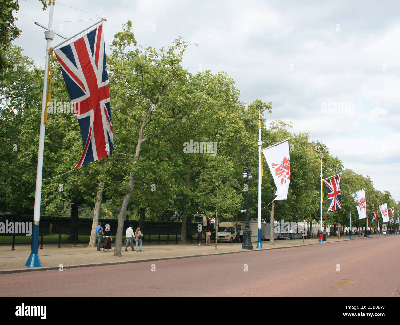 The mall decorated with flags hi-res stock photography and images - Alamy