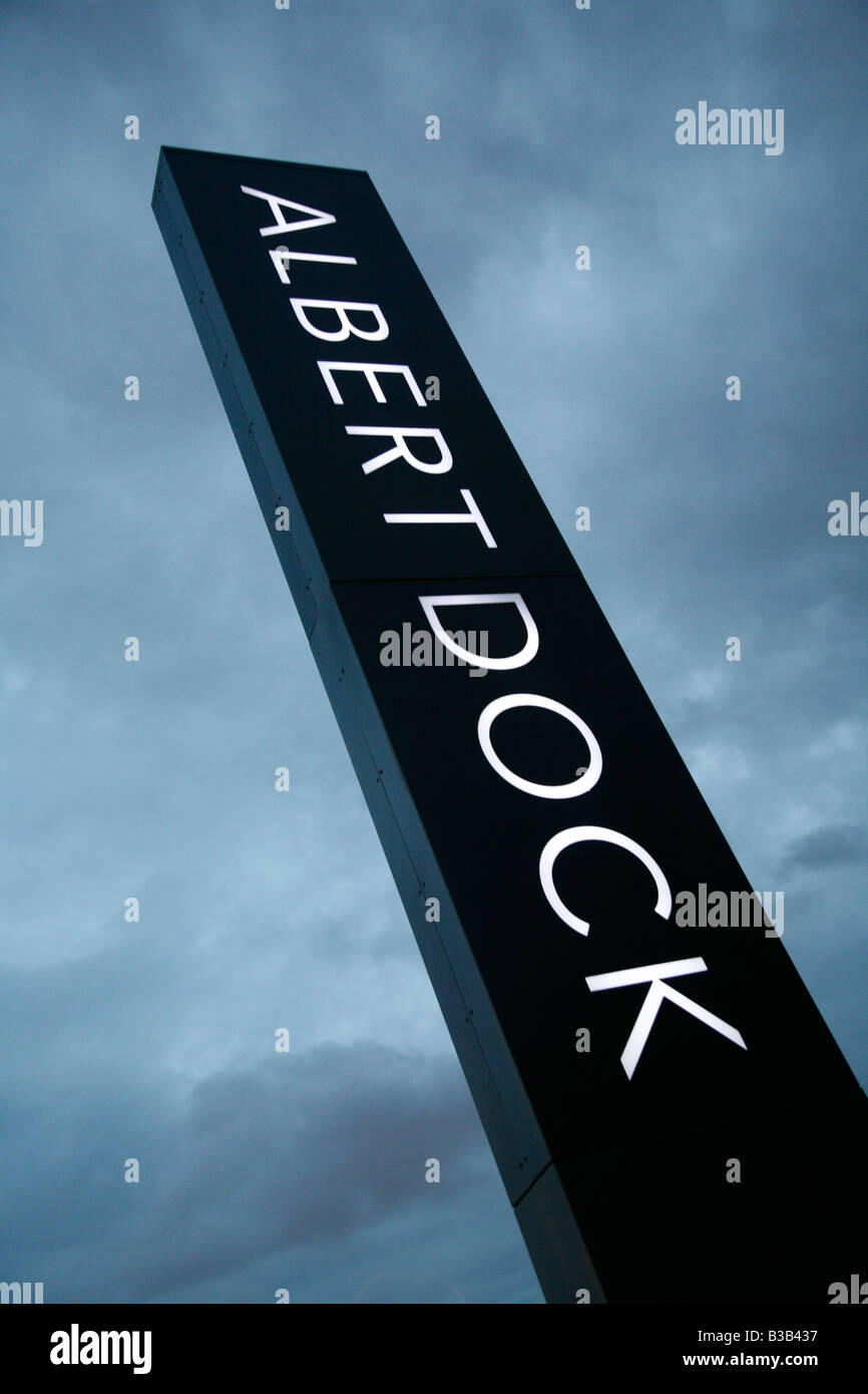 July 2008 - Albert dock sign Liverpool England UK Stock Photo - Alamy