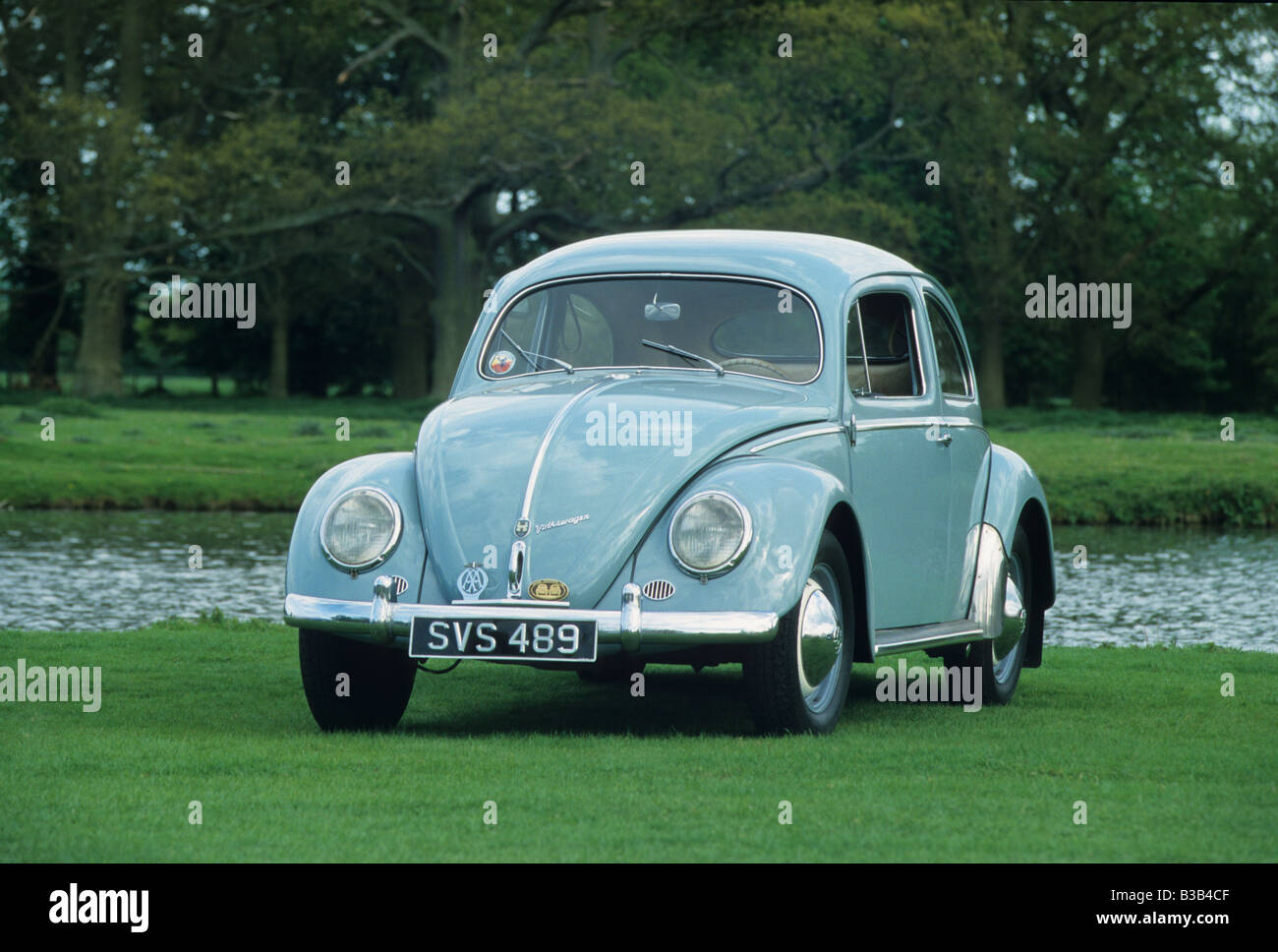 Original volkswagen beetle car hi-res stock photography and images - Alamy