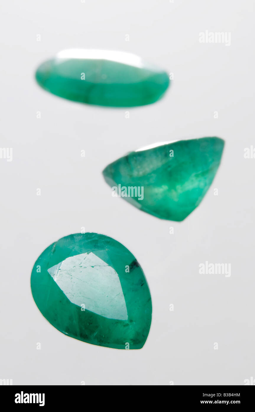 Emerald gem hi-res stock photography and images - Alamy