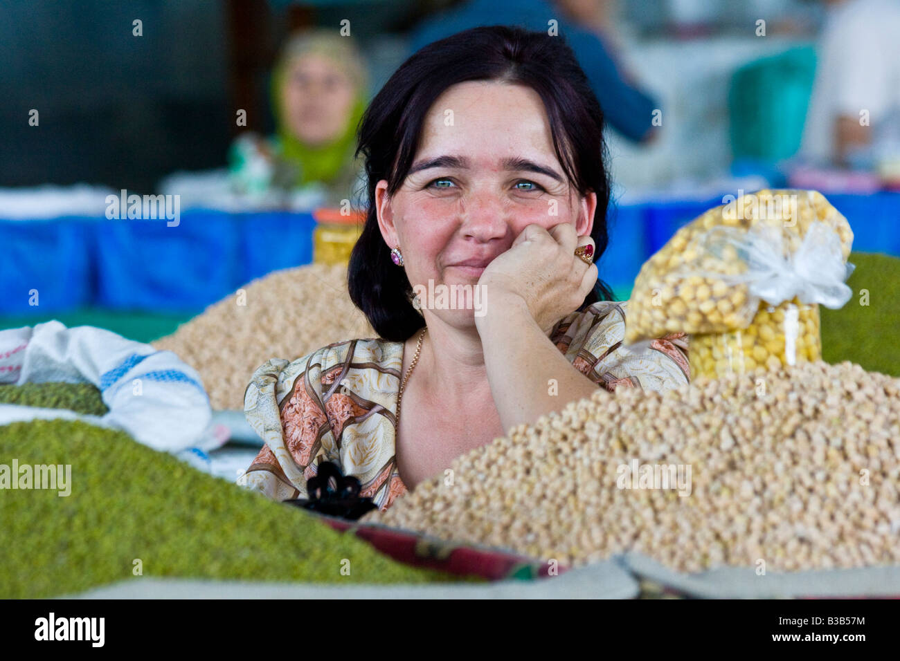 Uzbek Vendor in the Siab Market in Samarkand Uzbekistan Stock Photo - Alamy