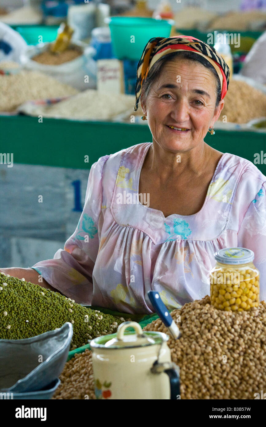 Uzbek Vendor in the Siab Market in Samarkand Uzbekistan Stock Photo - Alamy