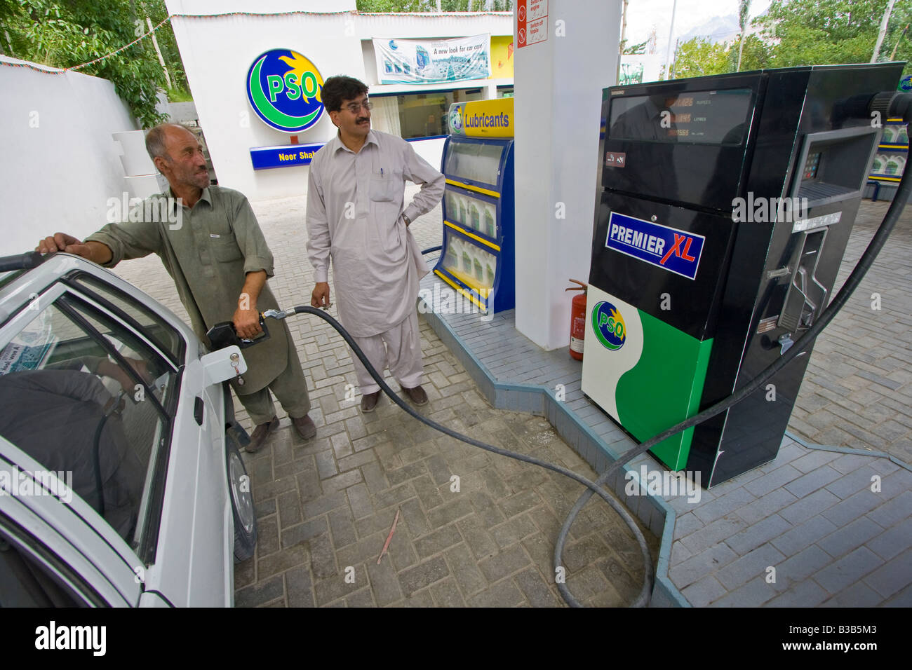 Fuel gas hi-res stock photography and images - Alamy