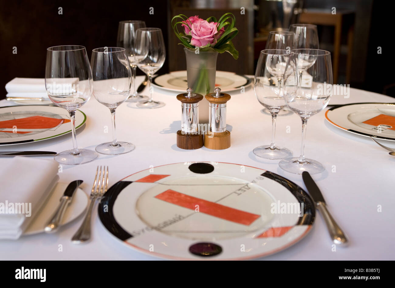 Table Setting at The Square Restaurant Mayfair London Stock Photo - Alamy