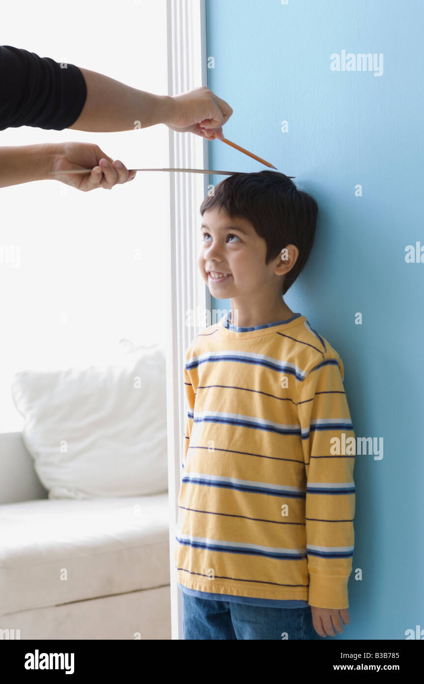 Child measured wall hi-res stock photography and images - Alamy