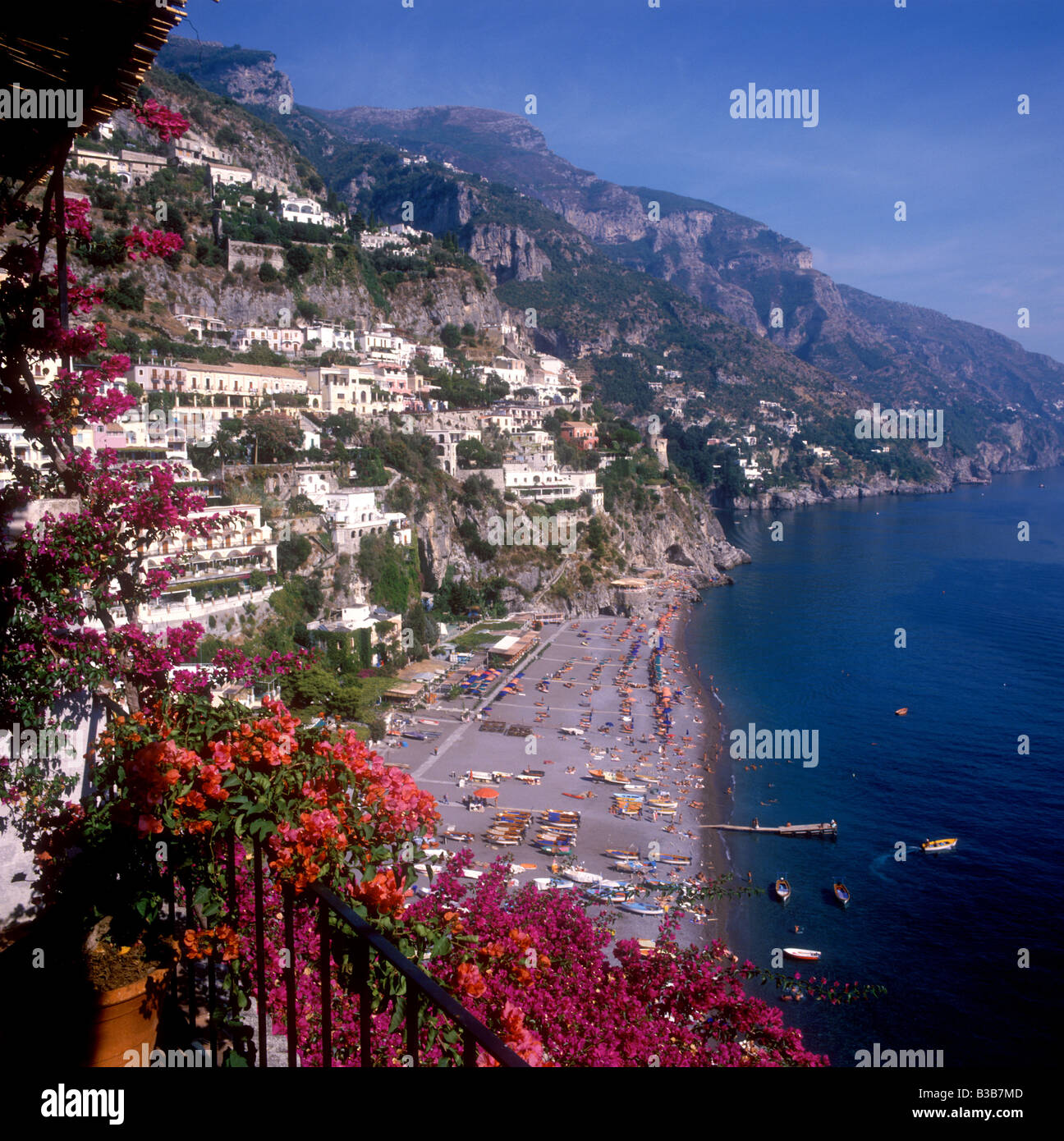 Colourful view of the beach at Positano on the Amalfi Coast Stock Photo ...