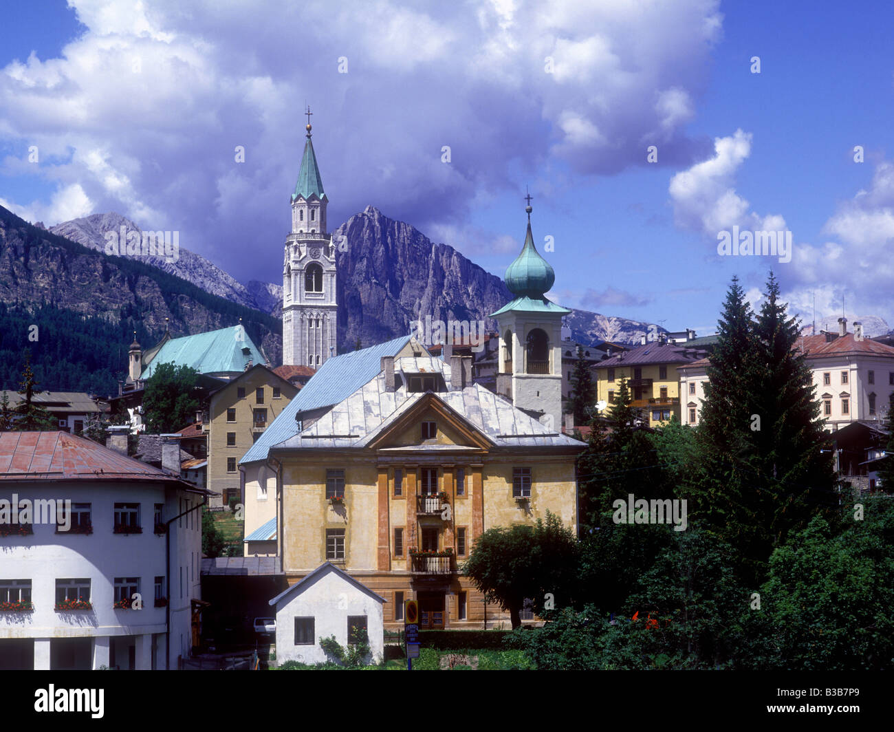 The town of Cortina d'Ampezzo, a popular winter sport resort in the ...