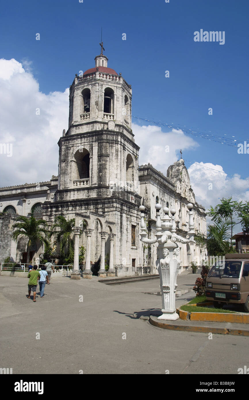 Cebu Metropolitan Cathedral in Cebu City Stock Photo - Alamy