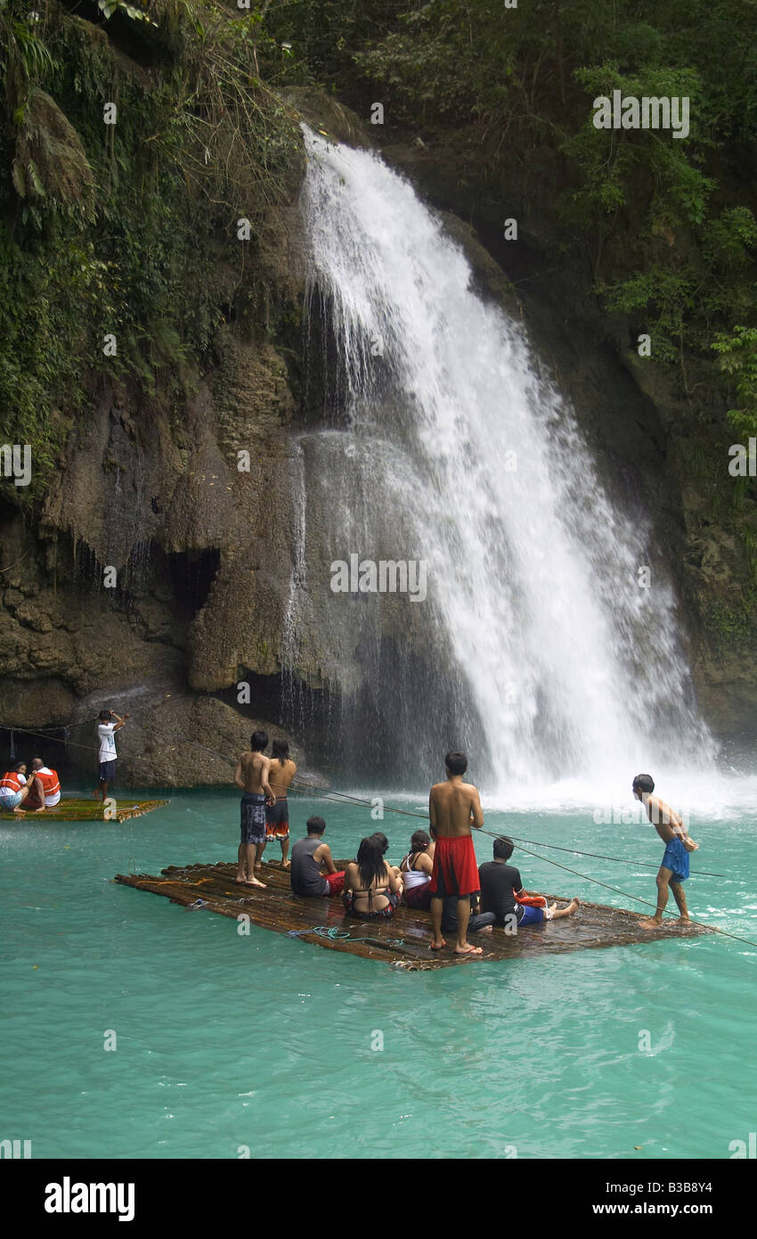 Tourists rafting below the falls on Kawasan river near Badian in ...