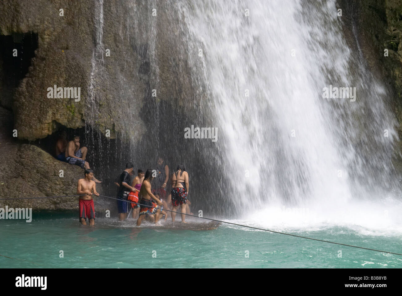 Tourists rafting below the falls on Kawasan river near Badian in ...