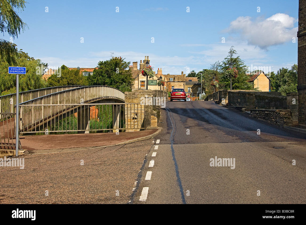 Old bridge huntingdon hi-res stock photography and images - Alamy