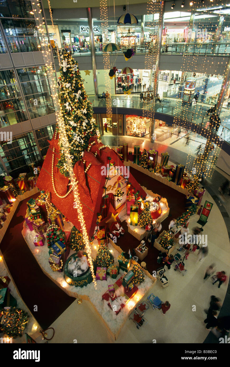 SANTA'S HOUSE IN THE MALL OF AMERICA, BLOOMINGTON, MINNESOTA. DECEMBER ...