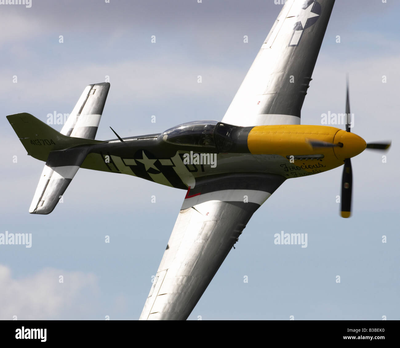 Mustang WW II American fighter aircraft Stock Photo - Alamy