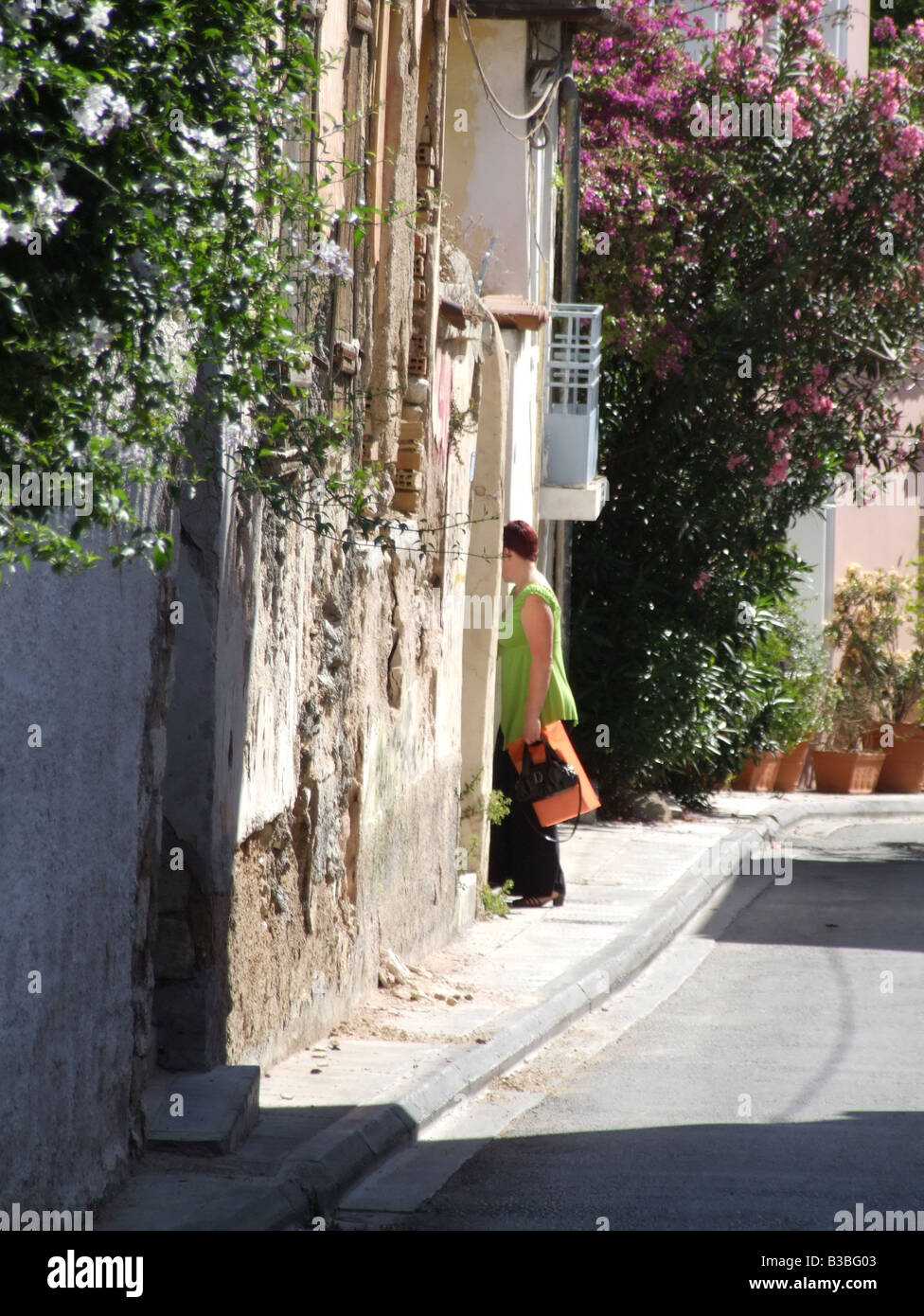 typical street scene in athens greece Stock Photo - Alamy