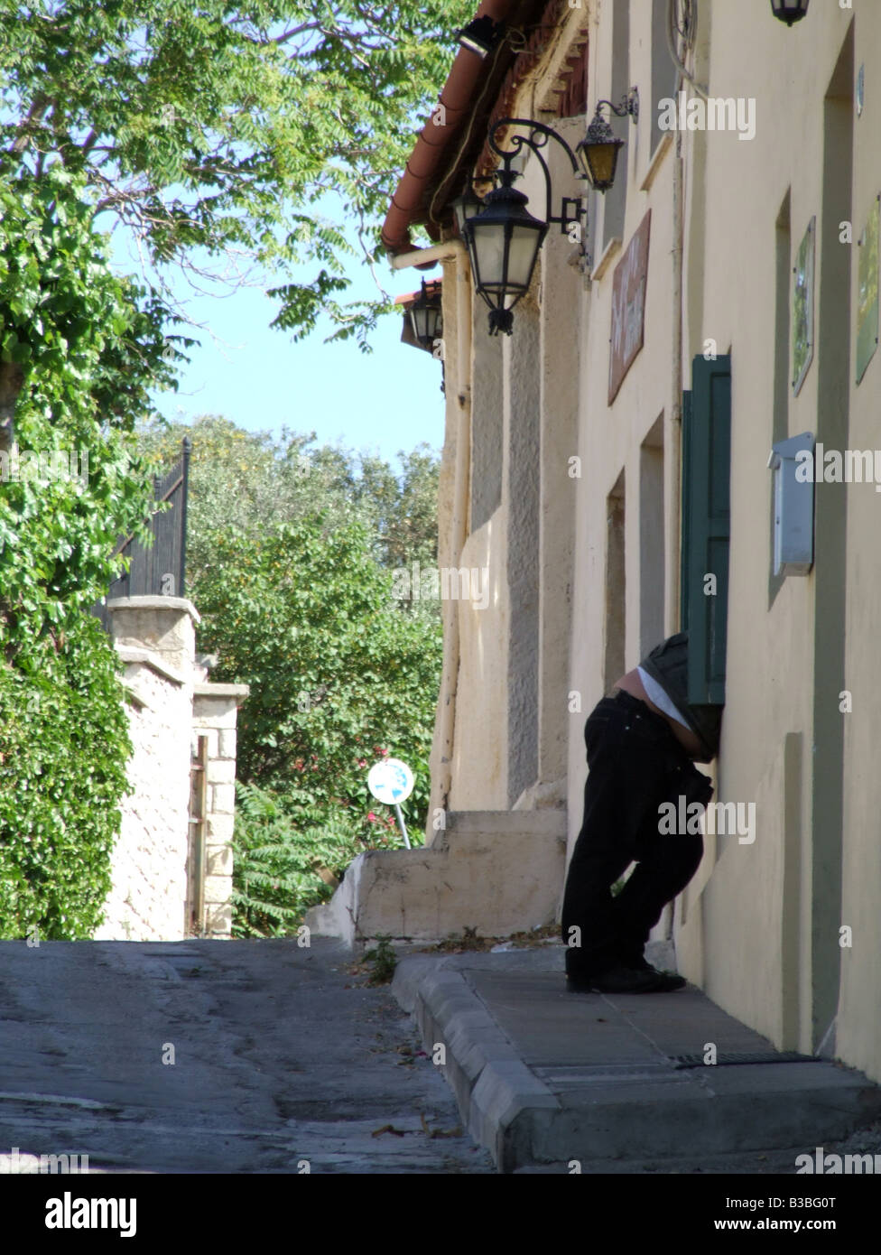 typical street scene in athens greece Stock Photo - Alamy