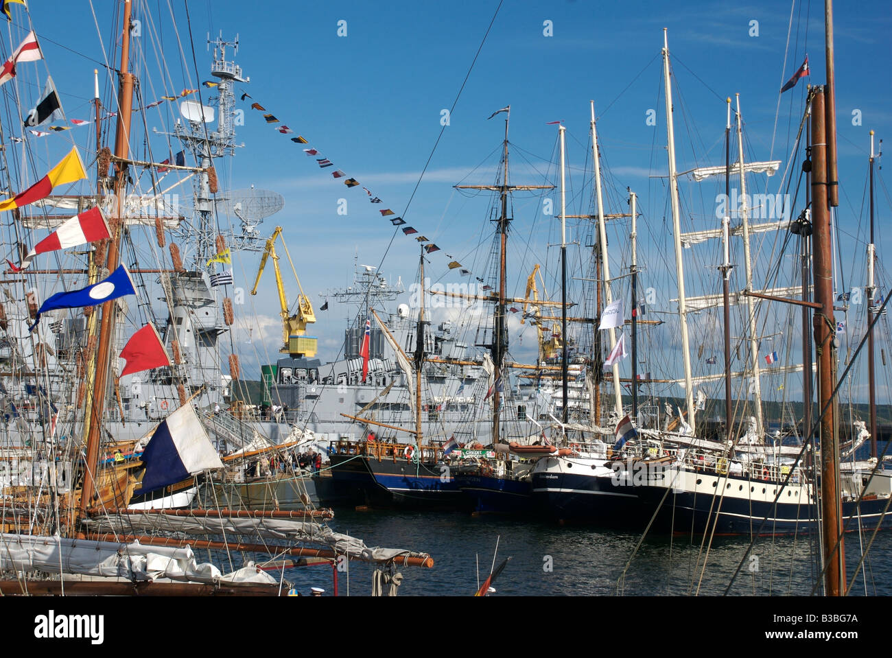Military navy france french warship hi-res stock photography and images ...