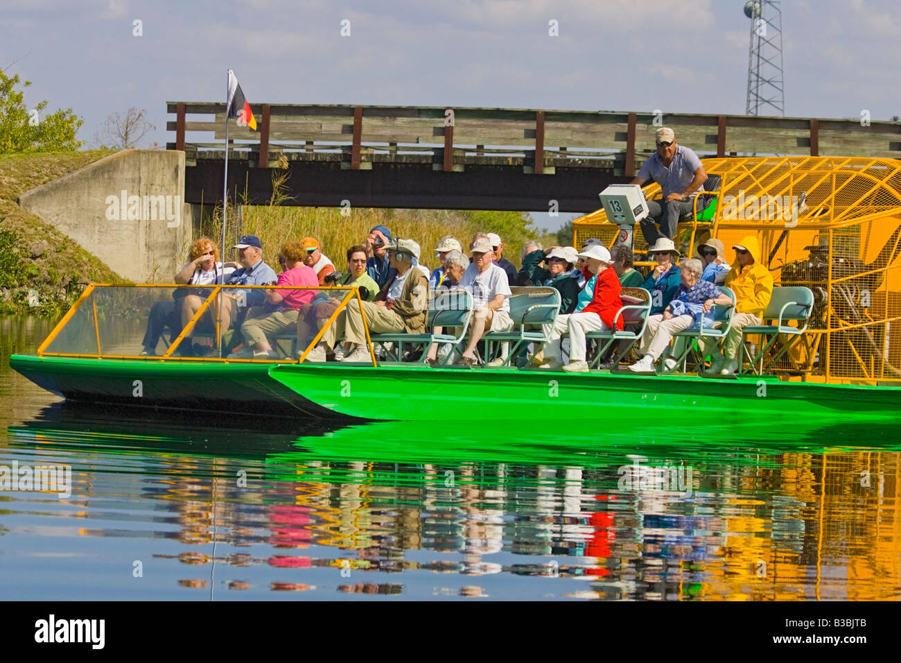 Airboat everglades fast hi-res stock photography and images - Alamy