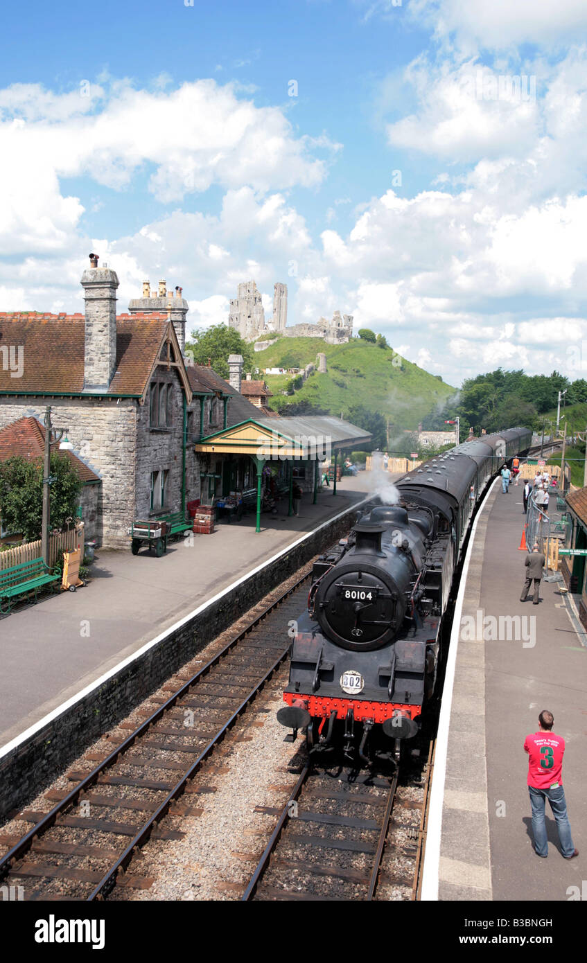 Train pulling in to Corfe Castle Station on the Swanage Steam Railway ...