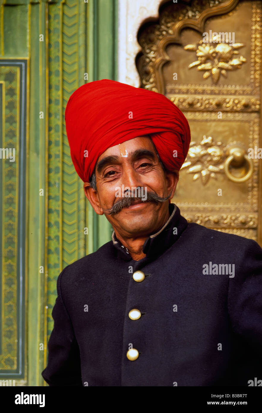 Palace guard in turban at gateway, the ornate peacock doorway, City ...