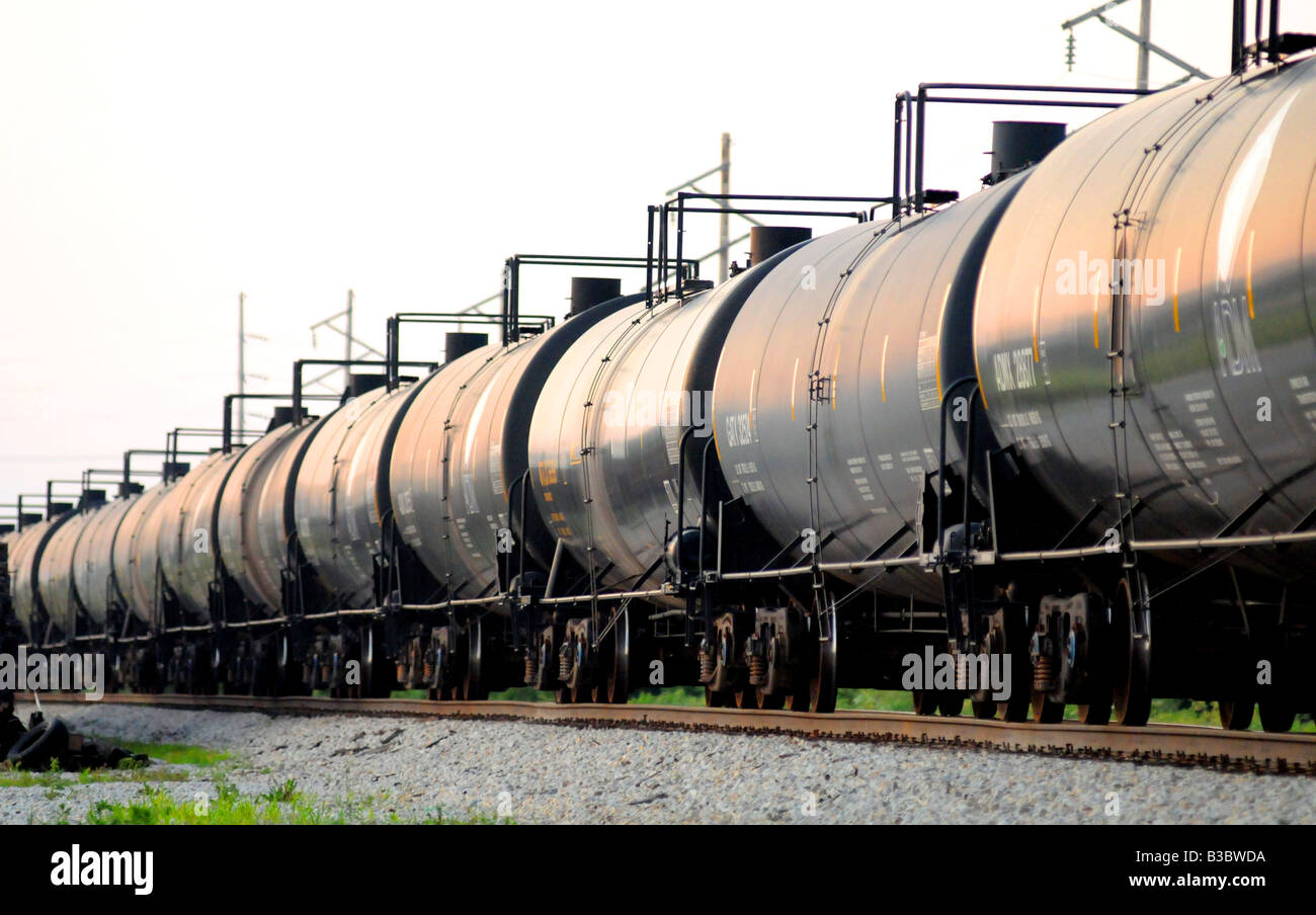 Railroad tank or tanker rail cars Stock Photo - Alamy