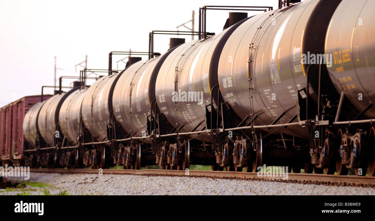 Railroad tank or tanker rail cars Stock Photo - Alamy