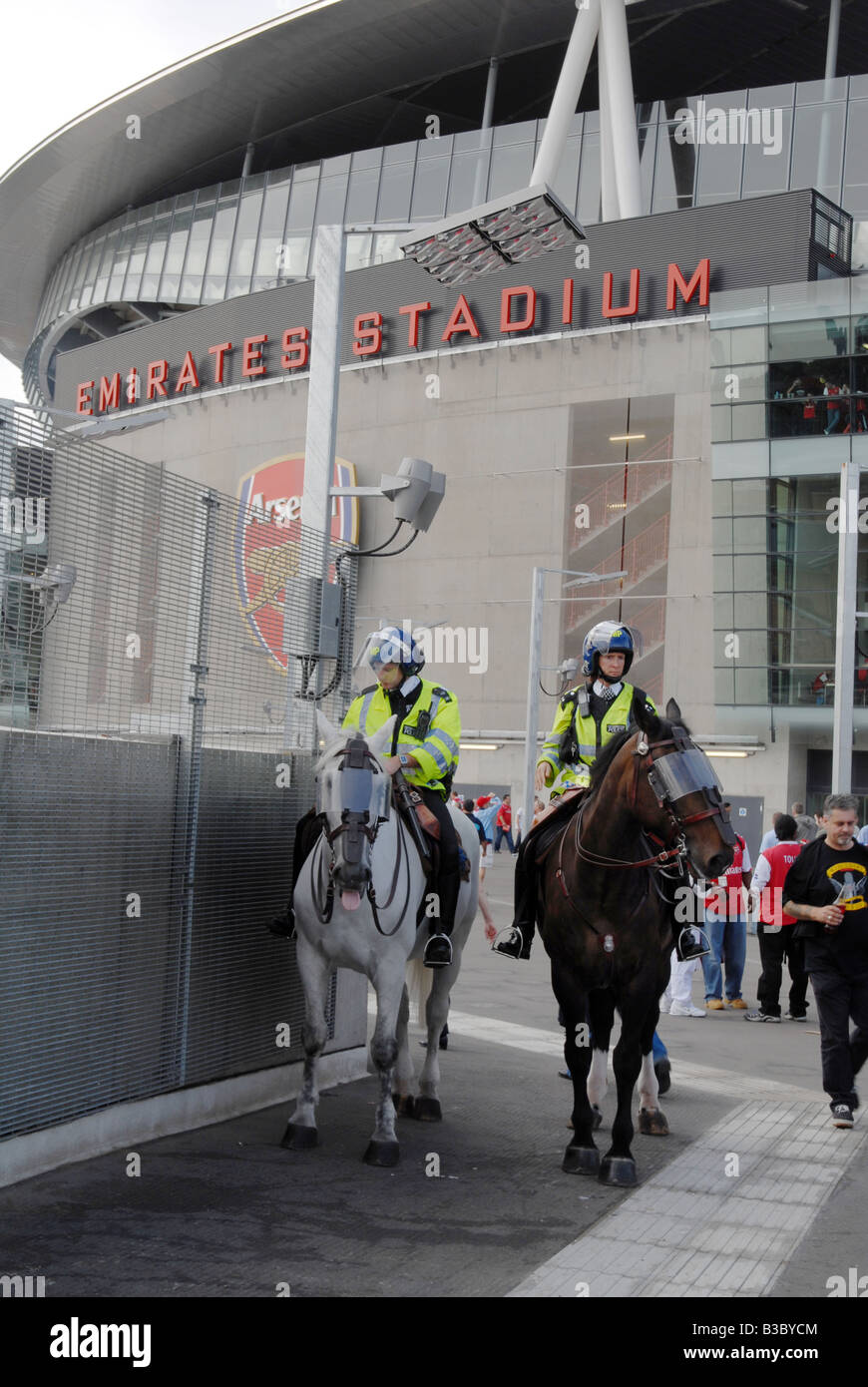Football crowds security hi-res stock photography and images - Alamy