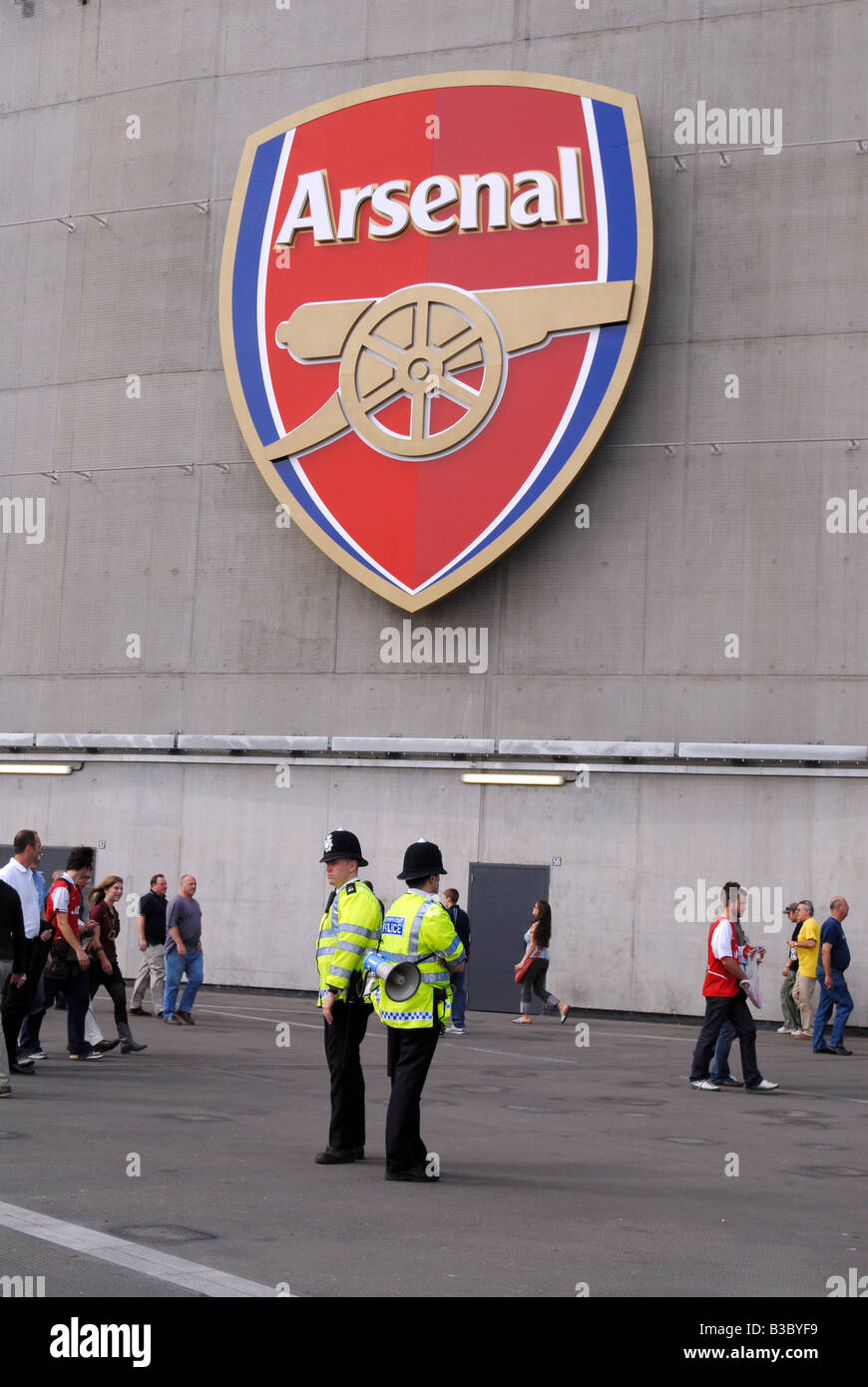 Arsenal stadium hi-res stock photography and images - Alamy