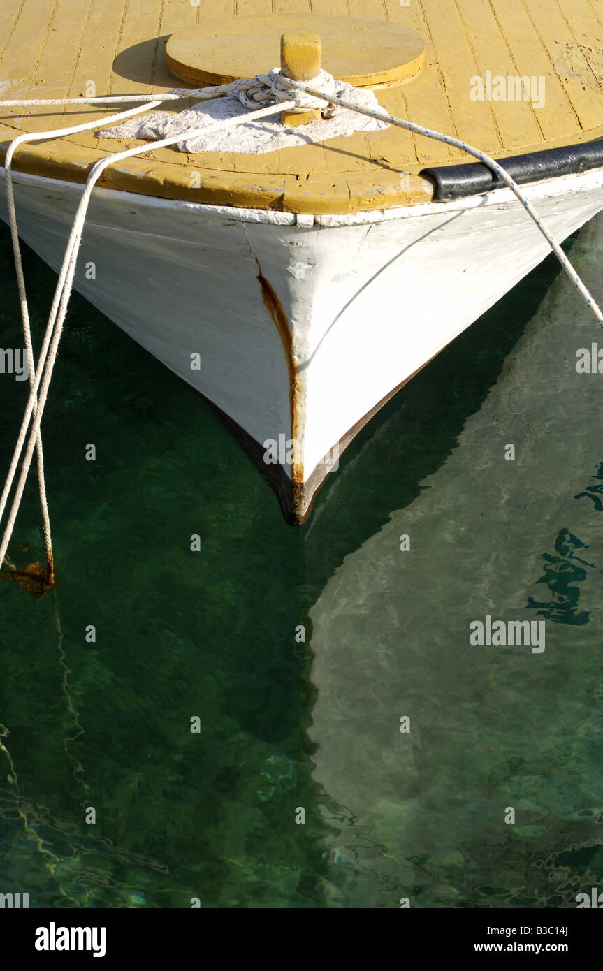 Anchored one end hi-res stock photography and images - Alamy