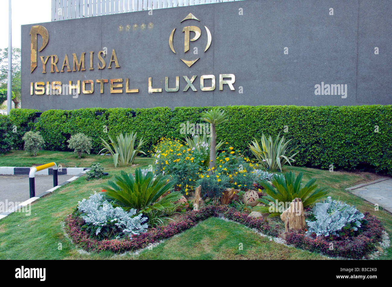The Isis Hotel front entrance sign in Luxor Egypt Stock Photo - Alamy