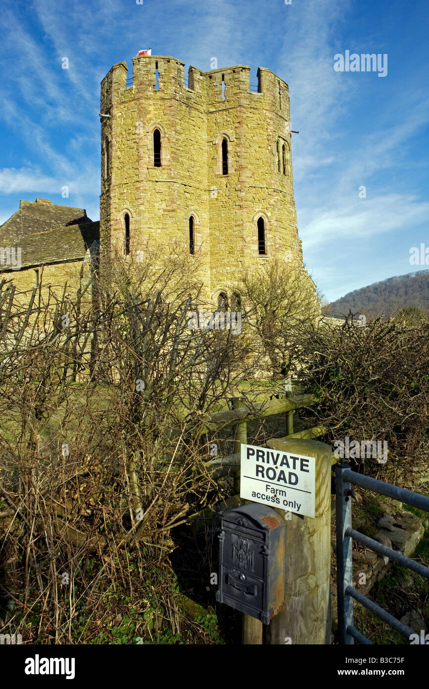 England, Shropshire, Stokesay. View of the well preserved South Tower ...