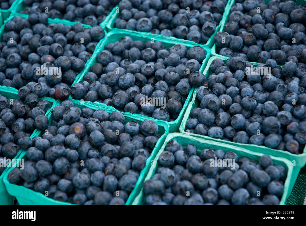 Blueberry pint hi-res stock photography and images - Alamy