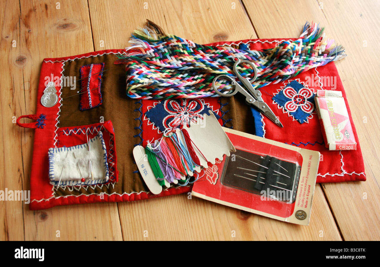 A sewing kit Stock Photo - Alamy