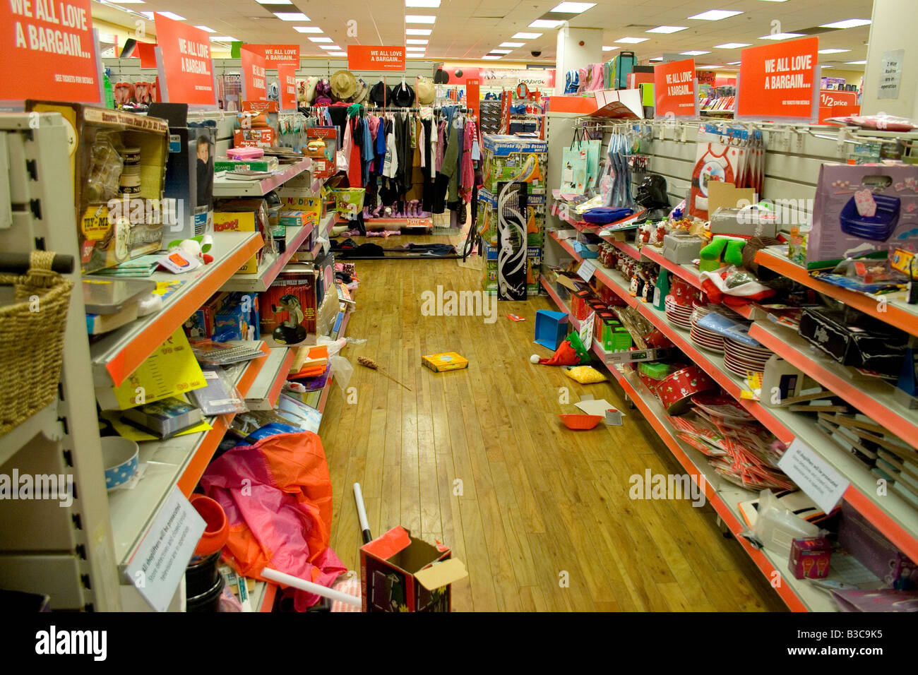 messy crazy sales Stock Photo - Alamy