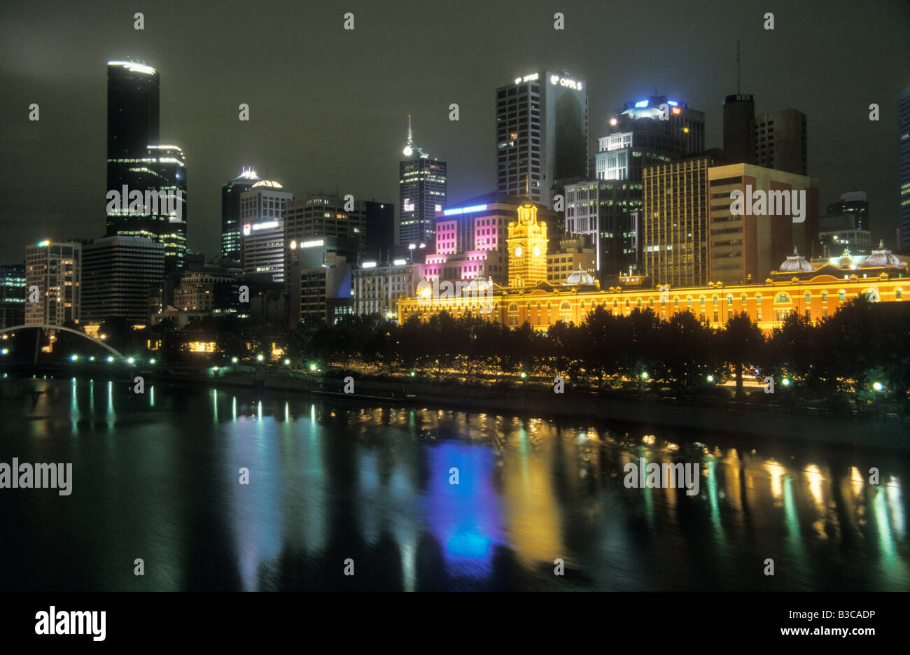 Flinders Street Station at night Melbourne Australia Stock Photo - Alamy
