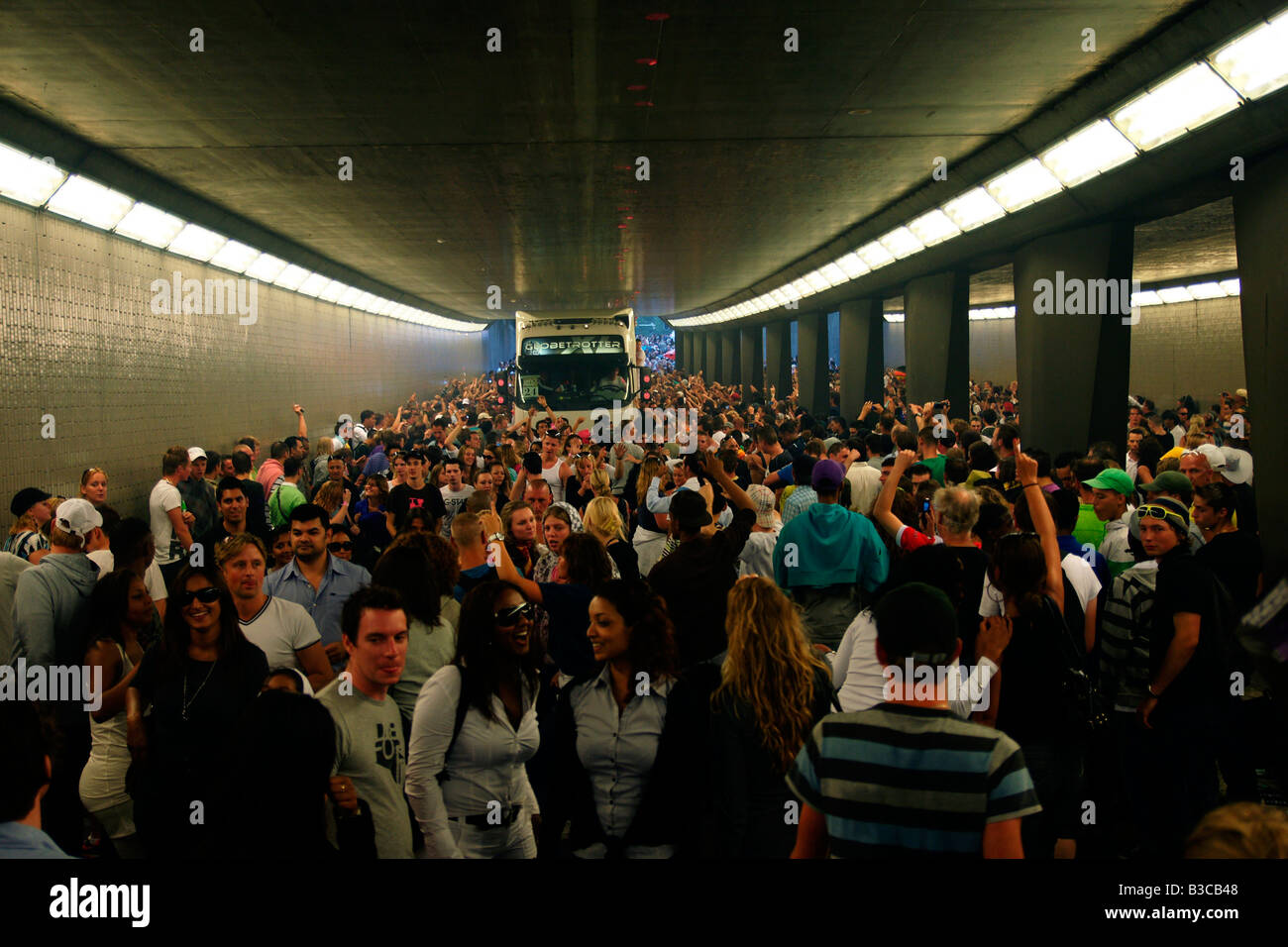 Dance Parade Stock Photos & Dance Parade Stock Images - Alamy