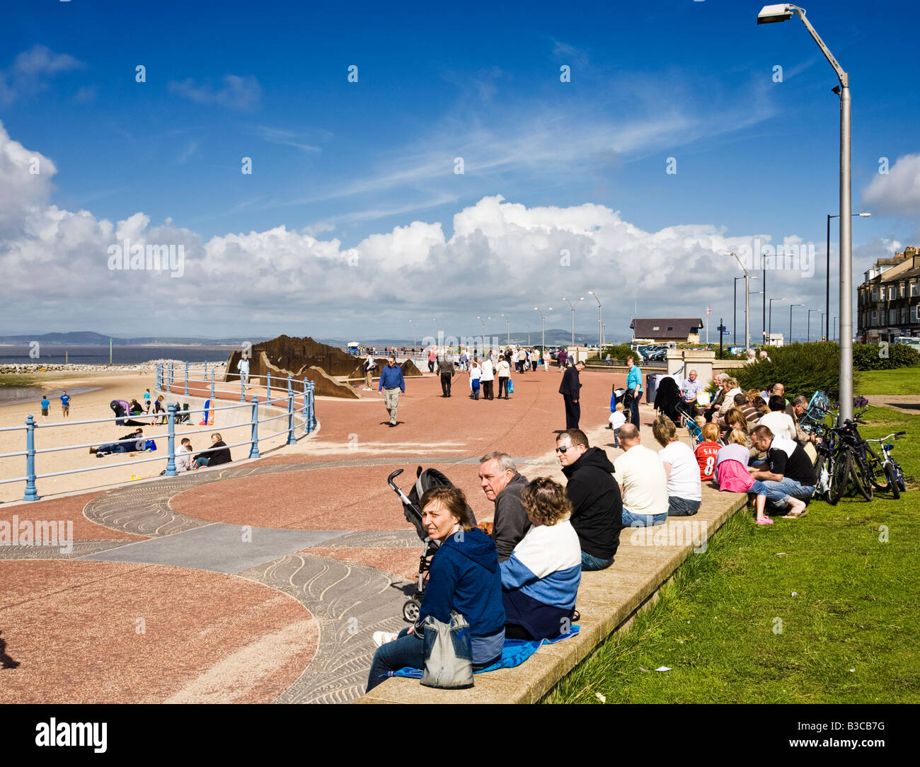 English promenade hi-res stock photography and images - Alamy