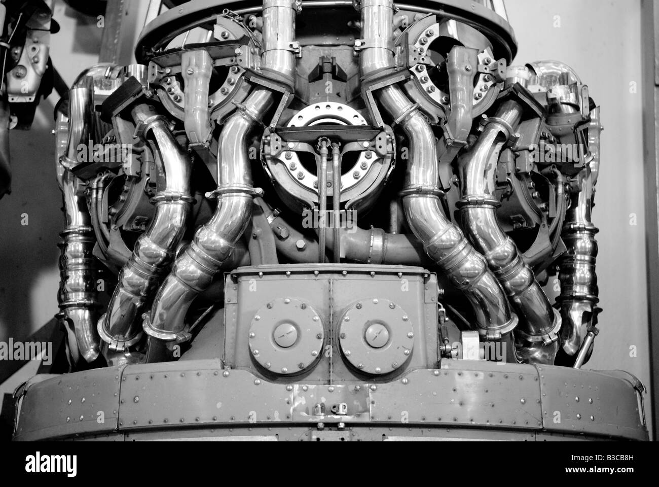 Aircraft engine Black and White Stock Photos & Images - Alamy