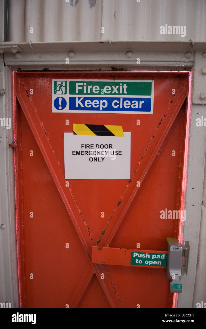 Fire Exit Keep Clear Stock Photo - Alamy