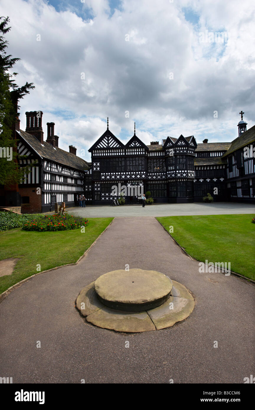 Bramhall Park Cheshire UK Stock Photo - Alamy