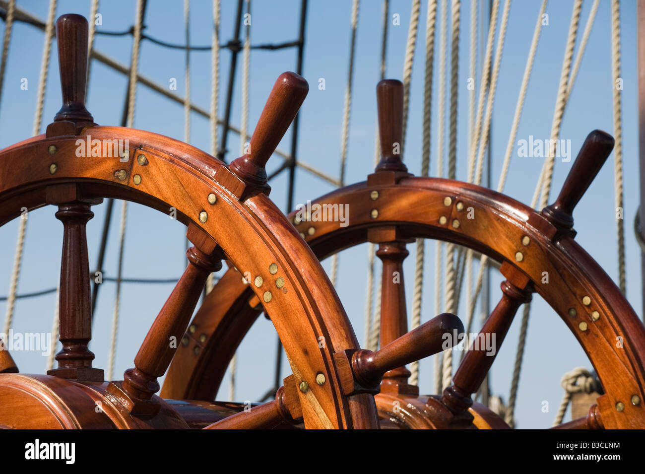 Wheel of a tall sailing ship Stock Photo - Alamy