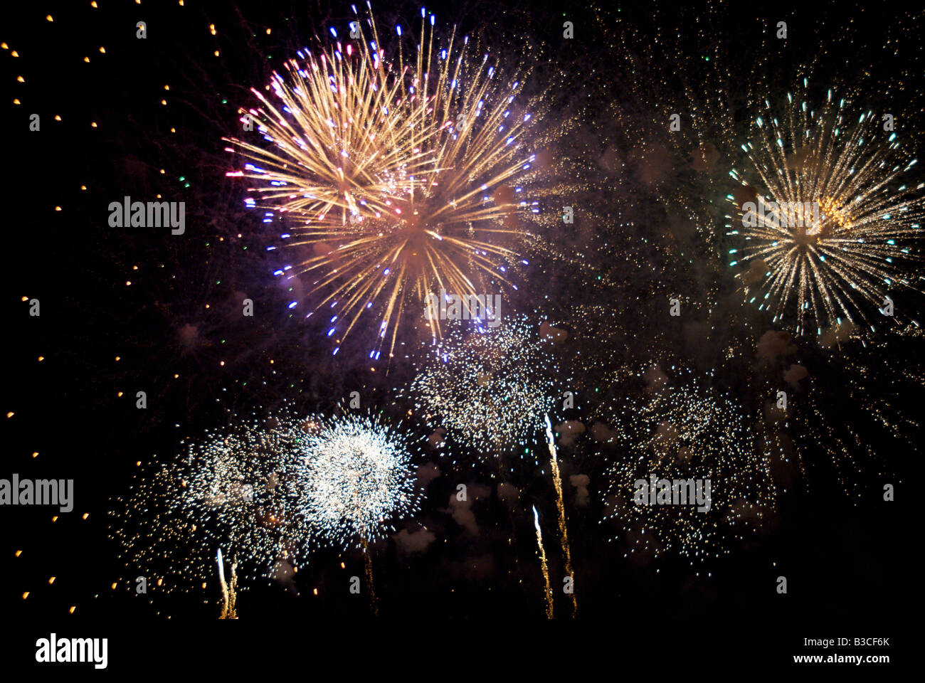 Hanabi display hi-res stock photography and images - Alamy