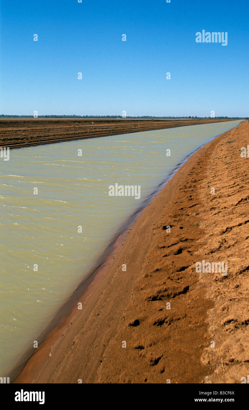 Irrigation Channel Hillston New South Wales Australia Stock Photo - Alamy