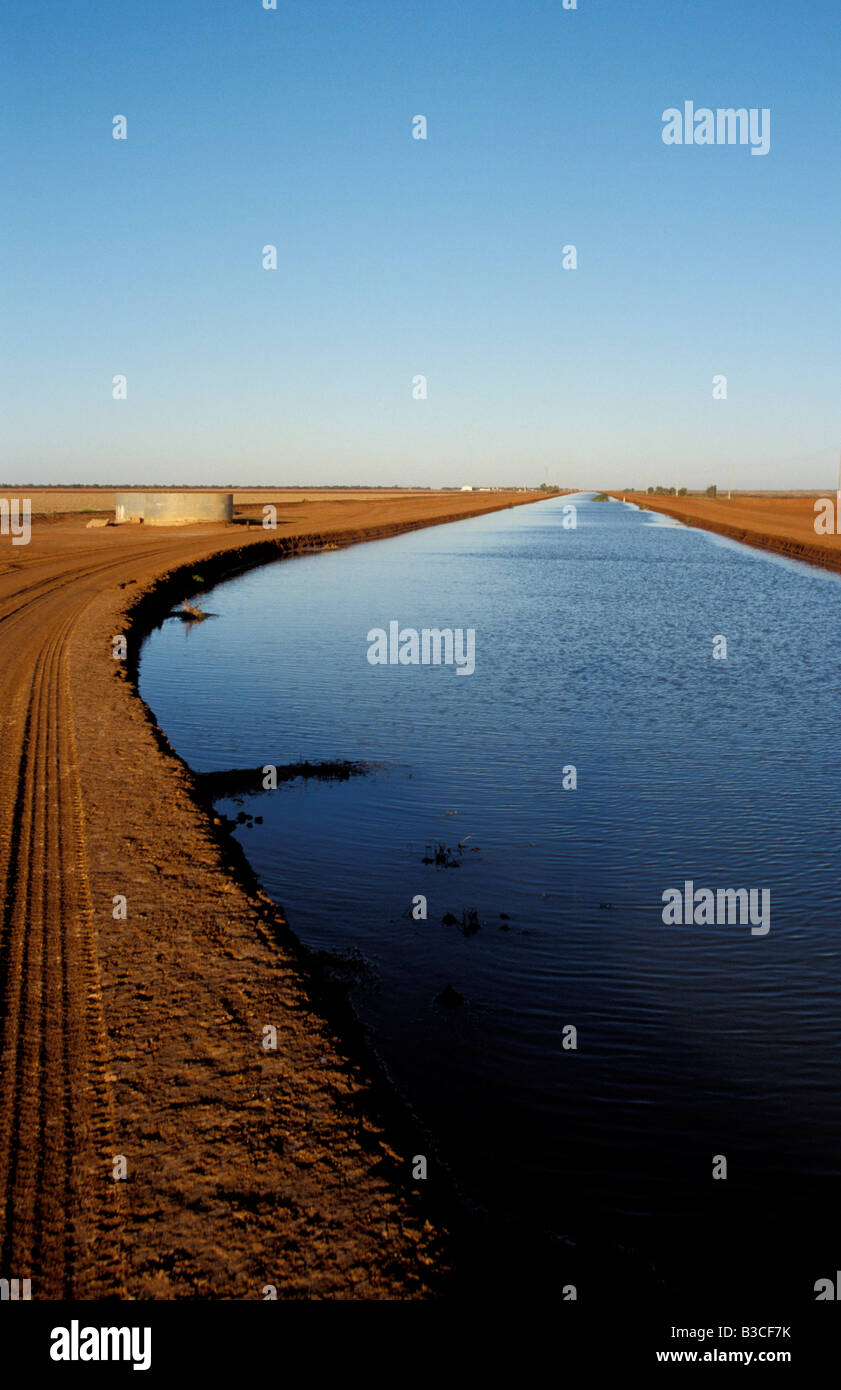 Irrigation Channel Hillston New South Wales Australia Stock Photo - Alamy