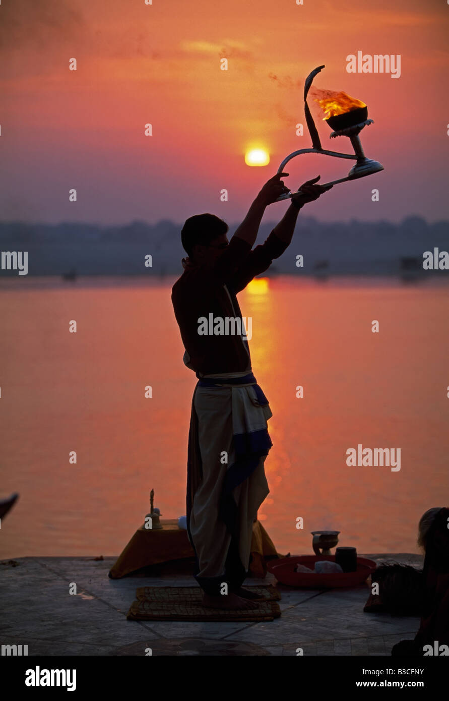 Aarti hi-res stock photography and images - Alamy