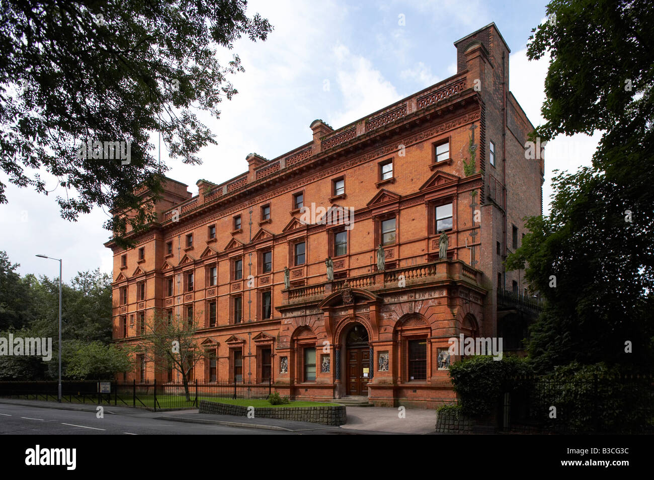 Architecture buildings manchester terracotta hi-res stock photography ...