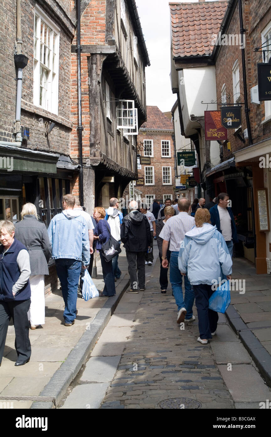 Old street in york hi-res stock photography and images - Alamy